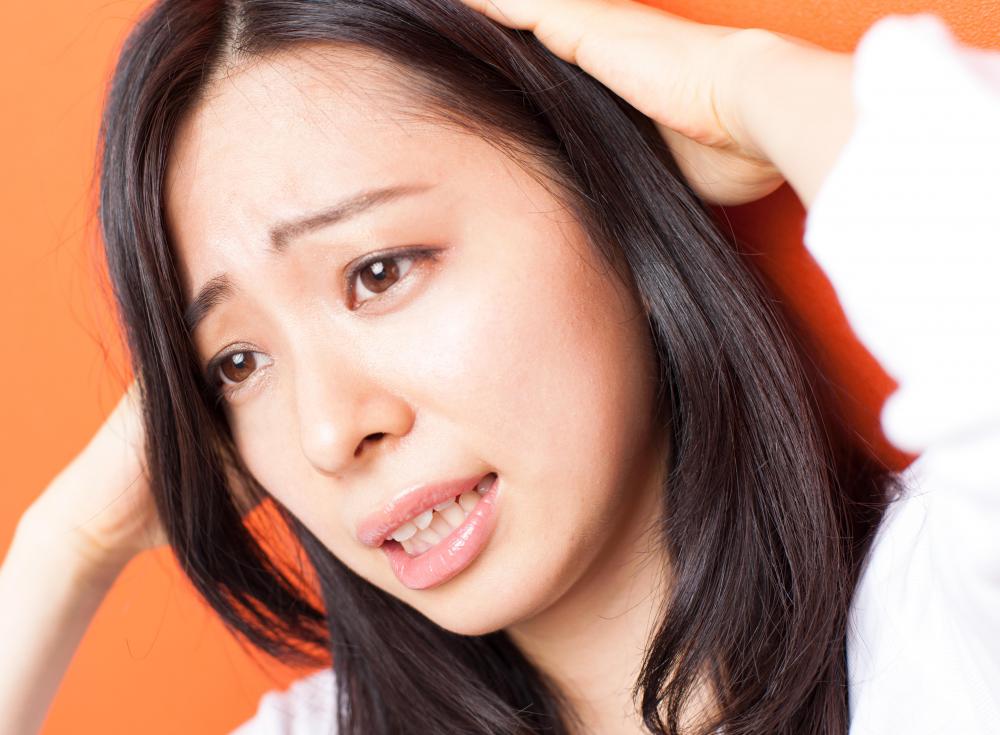 What are Tenterhooks? (with picture)