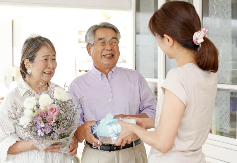 What is an Honorific? (with pictures)