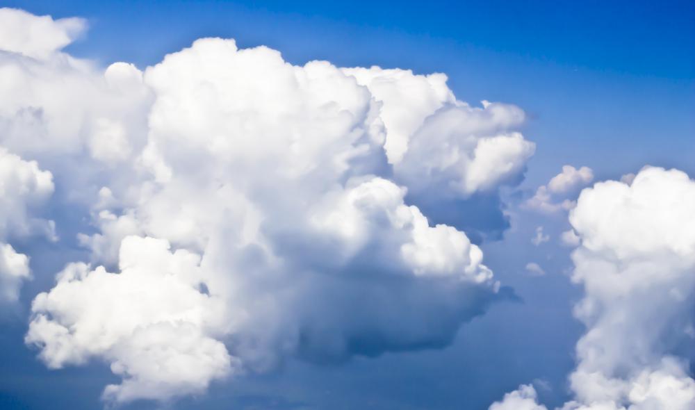 What Does "Head in the Clouds" Mean? (with picture)