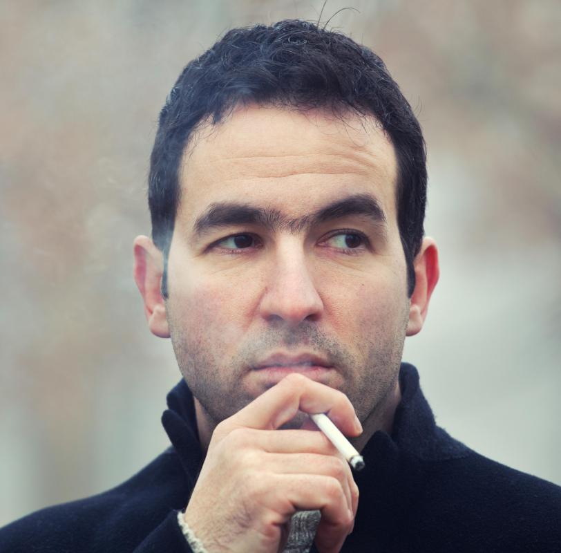 What does It Mean to "Double Cross" Someone? (with pictures)