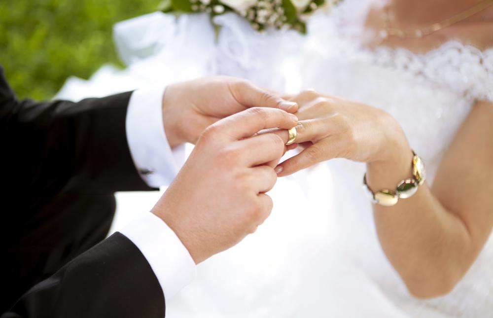 What is the Difference Between Miss, Mrs., and Ms.?