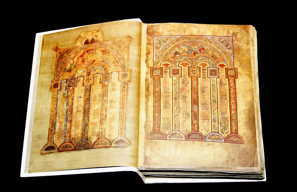 What is the Book of Kells? (with pictures)