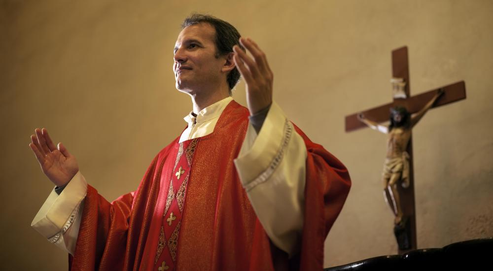 What Does "above the Salt" Mean? (with pictures)