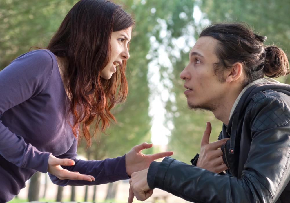 What Is a Shouting Match? (with pictures)