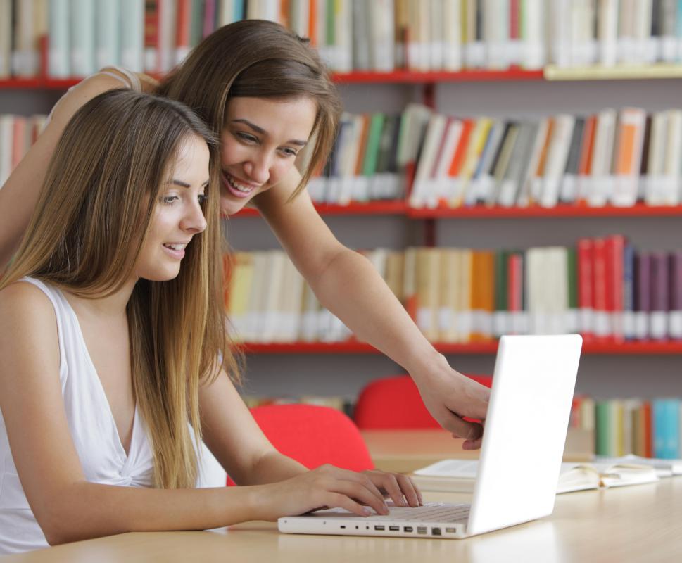 What is the Dewey Decimal System? (with pictures)