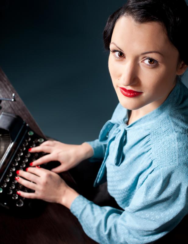 What is a Typo? (with pictures)